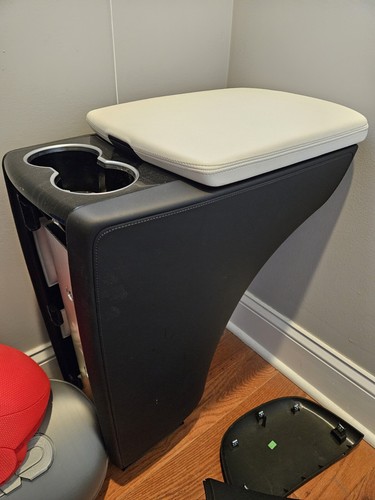 Tesla Model X 6 seat center console | Tesla Motors Club