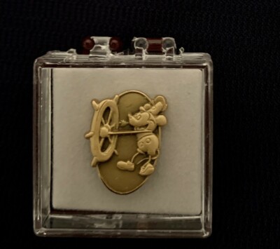 Disney pin Cast Member Service 1 Year Anniversary Mickey Mouse Original ...