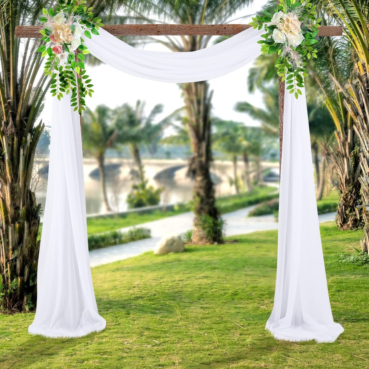 Decorated Wedding Arches And Lattice White Baby Breath Rose Wedding