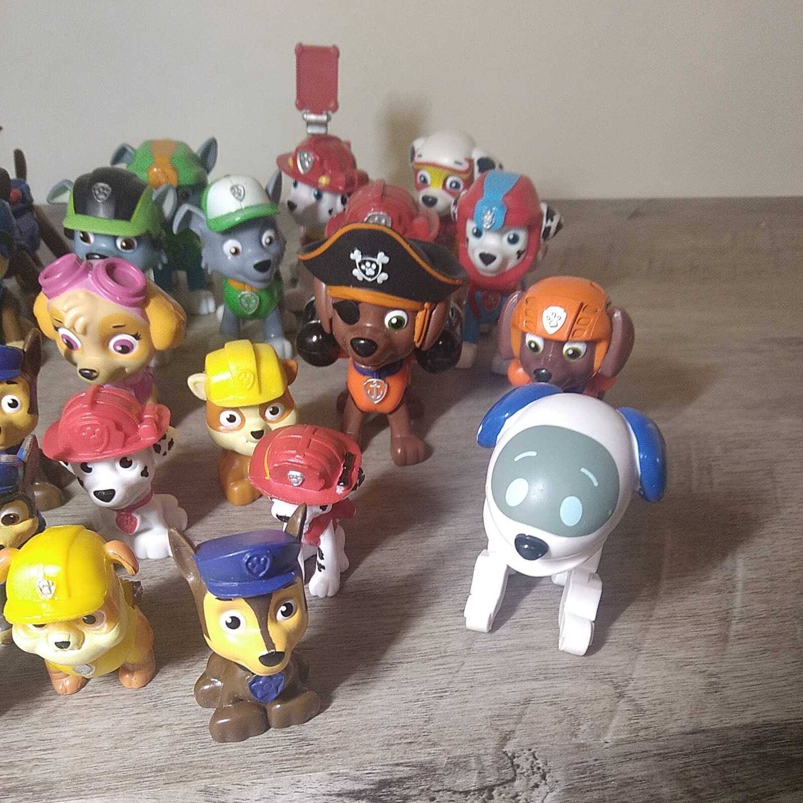 Paw Patrol Figures Huge Lot of 29 SML Spin Master Action Figure Toys ...