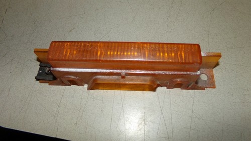 Volvo 20414610 LED Amber Cab Light W/ Clips SAE P2P3 95 *FREE SHIPPING ...