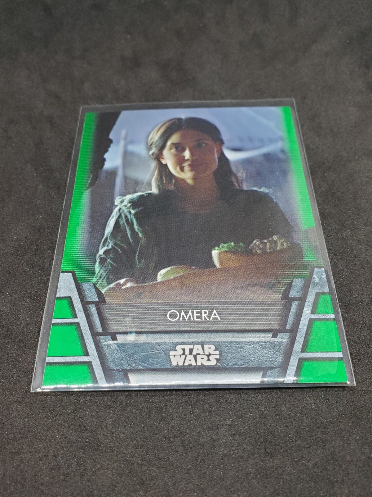 Star Wars Topps Holocron 2020 Green Parallel Card N-24 Omera | eBay