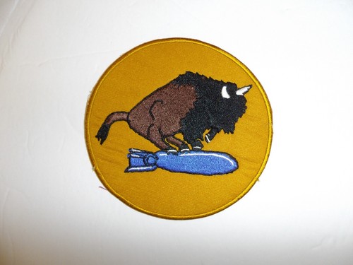 e0679 WW 2 US Army Air Force 565 Bomb Squadron Patch 389 Bombardment ...