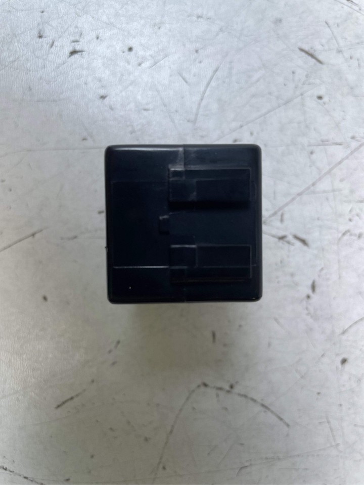 Genuine OEM 95550-39000/9555039000 Flasher Module-Turn Signal ...