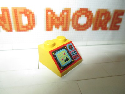 Lego - 1x Slope Pente 2x2 Aquazone Pattern 3039pb019 Yellow | eBay