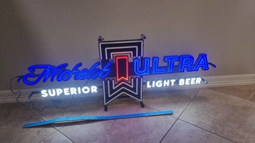 Michelob Ultra Superior Light Beer LED Sign Motion Animated Bar Sign 46 ...