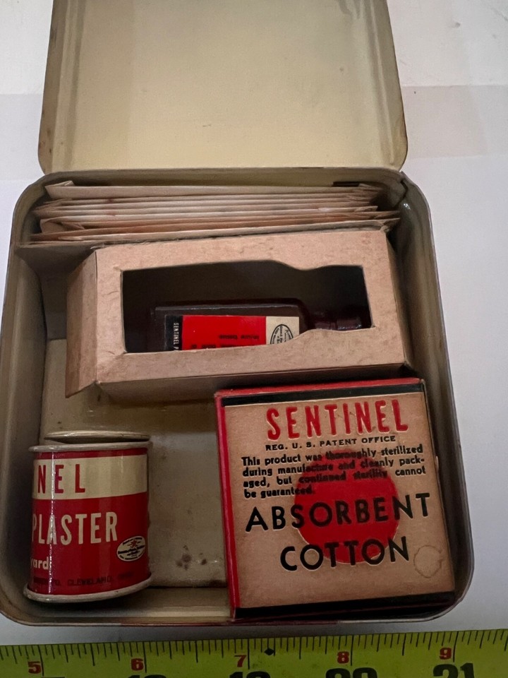 VINTAGE SENTINEL UTILITY FIRST AID KIT COLLECTIBLE TIN WITH CONTENTS ...