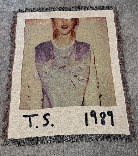 TAYLOR SWIFT 1989 CONCERT TOUR WOVEN TASSELED THROW TAPESTRY BLANKET ...