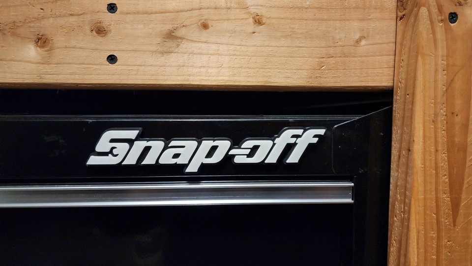 Snap-Off Magnetic Novelty Glow in Dark Tool Box Badge 3D Printed Box ...