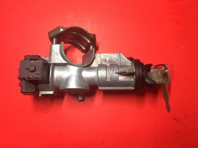 2001-2004 Ford Escape Ignition Lock Cylinder Assembly With Keys OEM ...