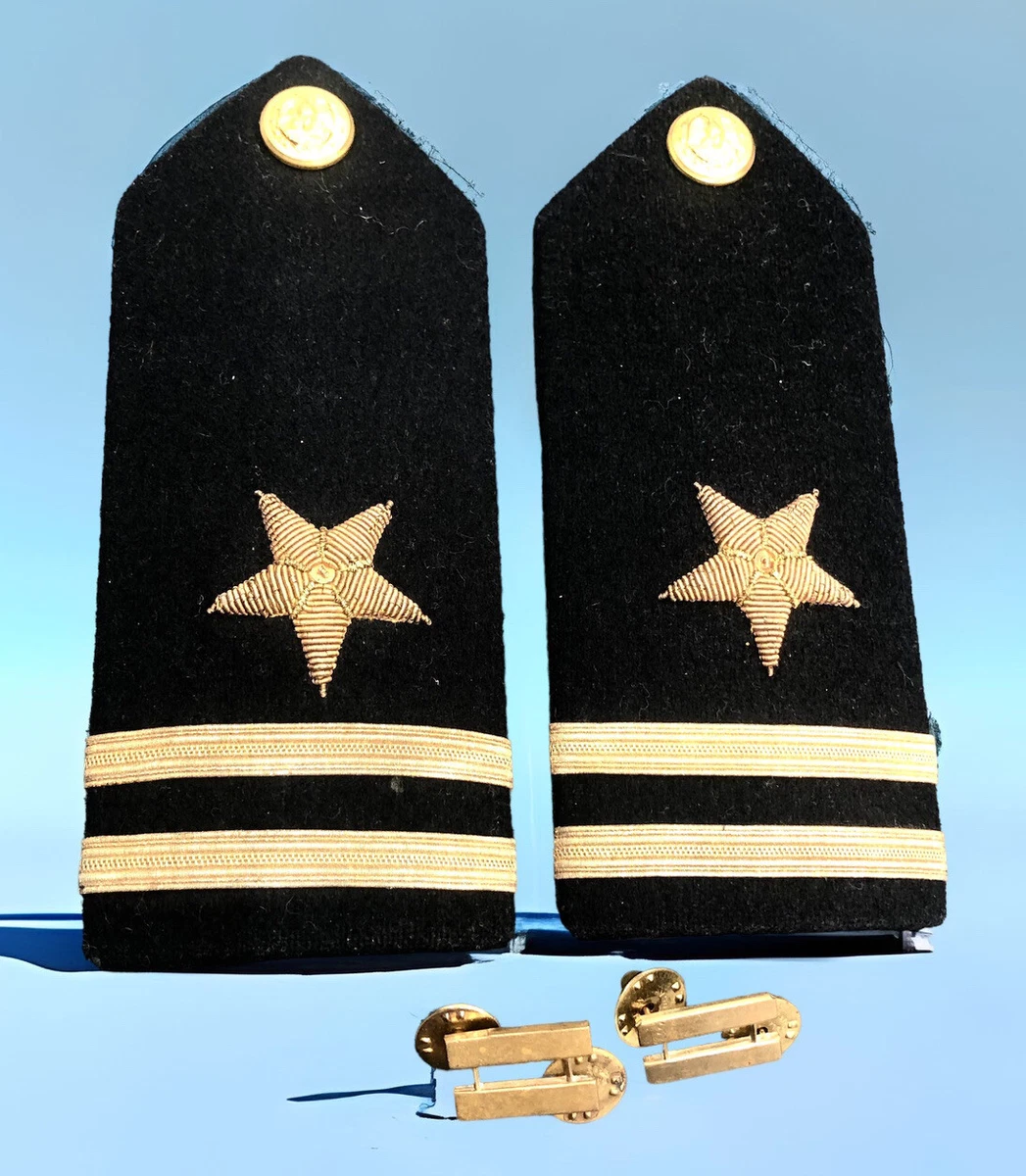 Navy Lieutenant Insignia