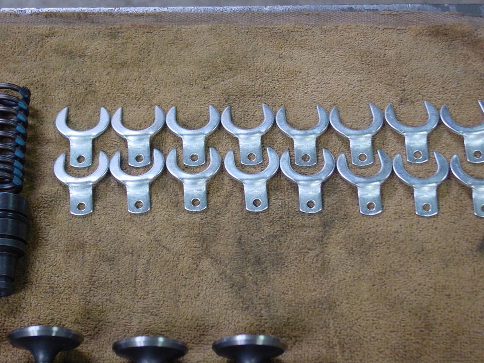 16 Ford Mercury flathead 221 239 255 new valves guides retainers ...