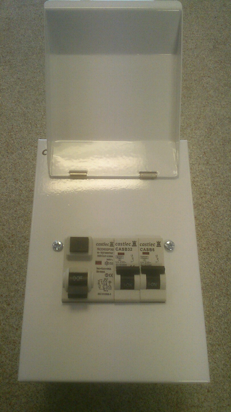 Metal Garage Consumer Unit 63A 30ma RCD 1 x 6 & 1 x 32A MCBS Shed ...