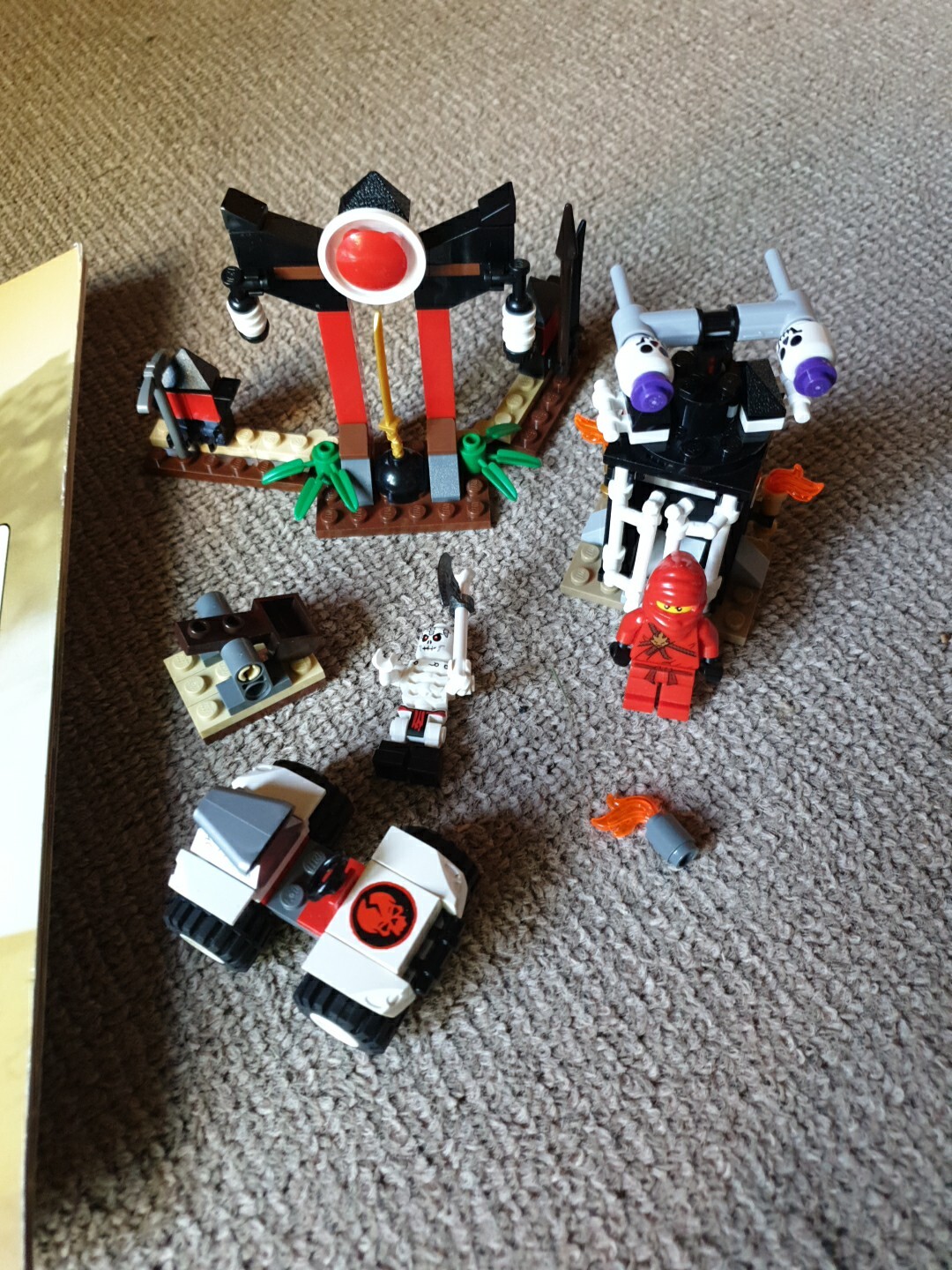 Lego Ninjago Brickmaster: Masters of Spinjitzu -Used (140 Bricks, 2 ...