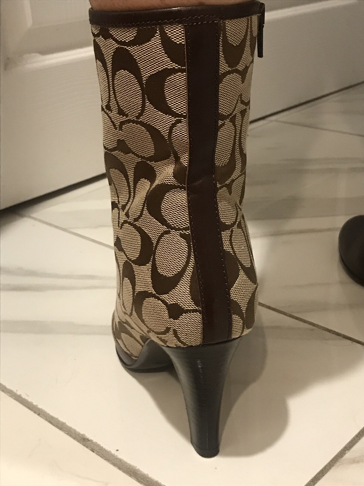 COACH BROWN Leather High heel Boots Coach CC logo mon… - Gem