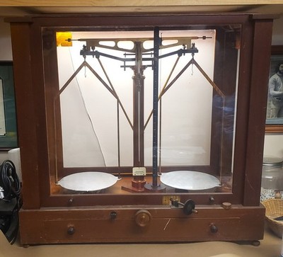 Scales - Christian Becker Chainomatic Balance Scale