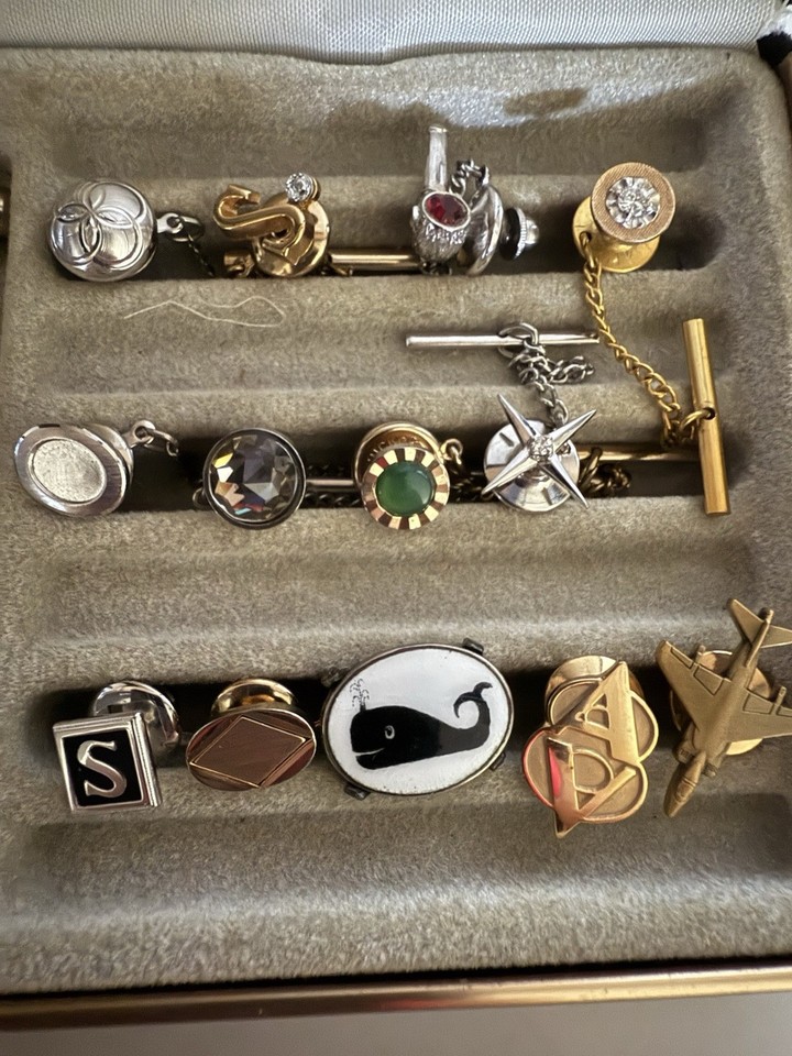 Lot of Vintage Cuff Links, Tie Clasps, Tacks / Pins / Shirt Buttons ...