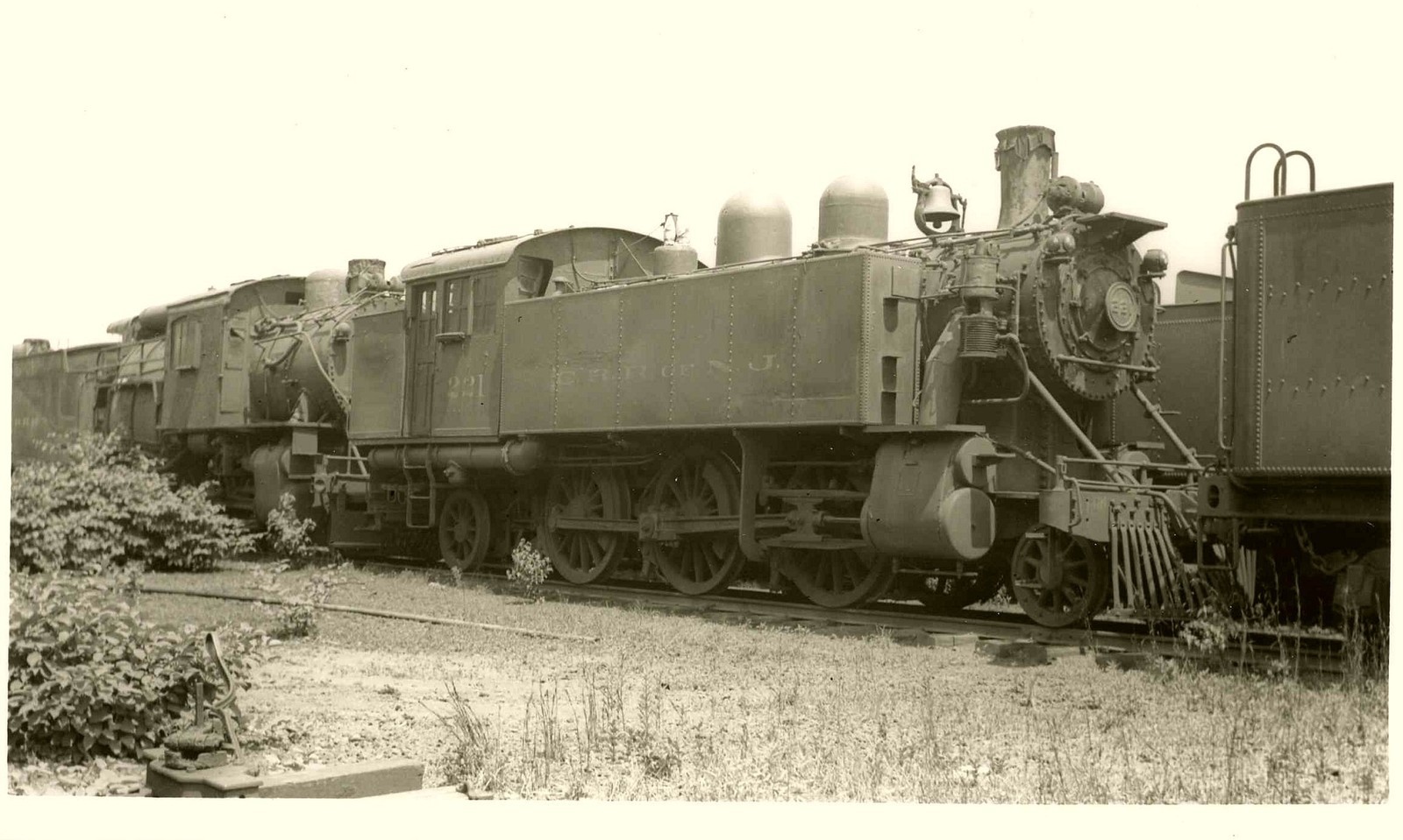 EE155 RP 1936/60s? CRR NJ CNJ RAILROAD TANK ENGINE #221 ELIZABETHPORT ...