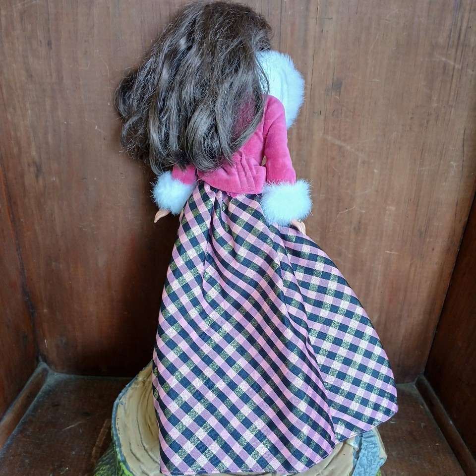 VTG WINTER RHAPSODY BARBIE DOLL BRUNETTE MATTEL AVON 1996 UGC LOOSE | eBay