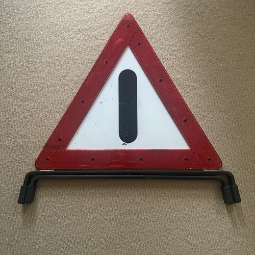 MERCEDES BENZ WARNING TRIANGLE W123 W126 W201 W124 560SEC 300CD 560SEL ...