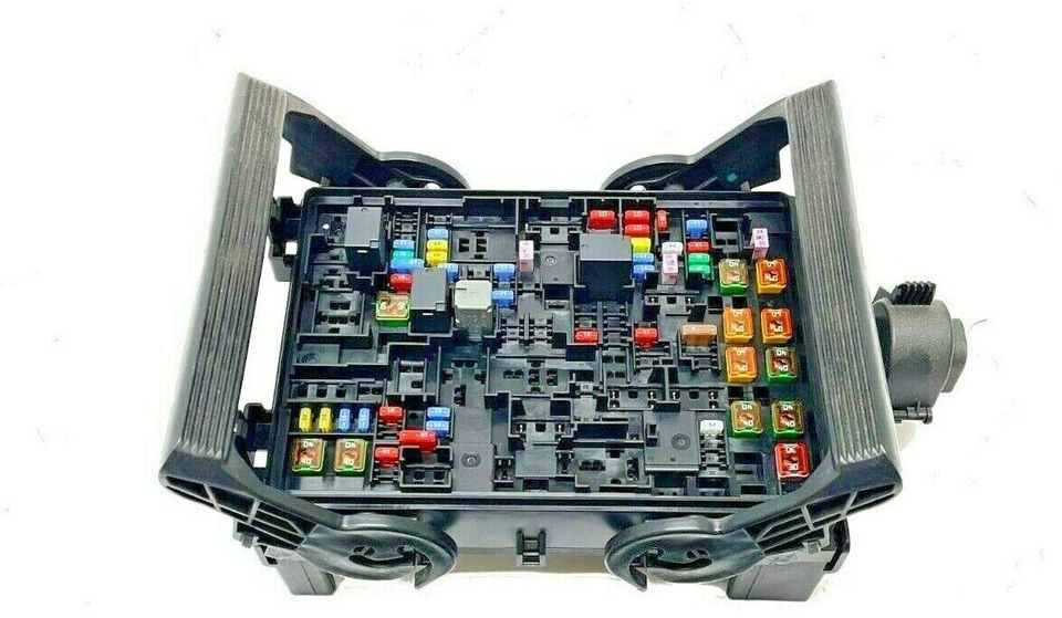 2015-2020 Chevrolet Suburban Fuse Box Junction Block OEM NEW 22773484 ...