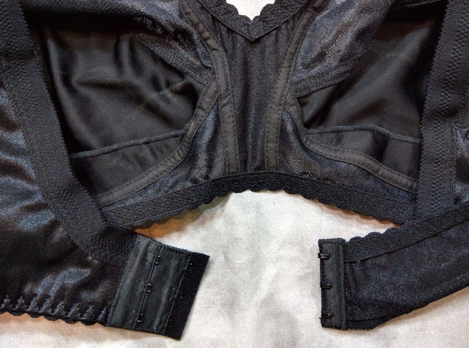 2pc Lot Instant Shaping By Plusform Wireless Black Half Lace Bra ...