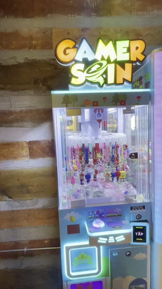 Arcade Clip Game Claw Machine With 30 Clips And 3 Prize Lockers claw ...