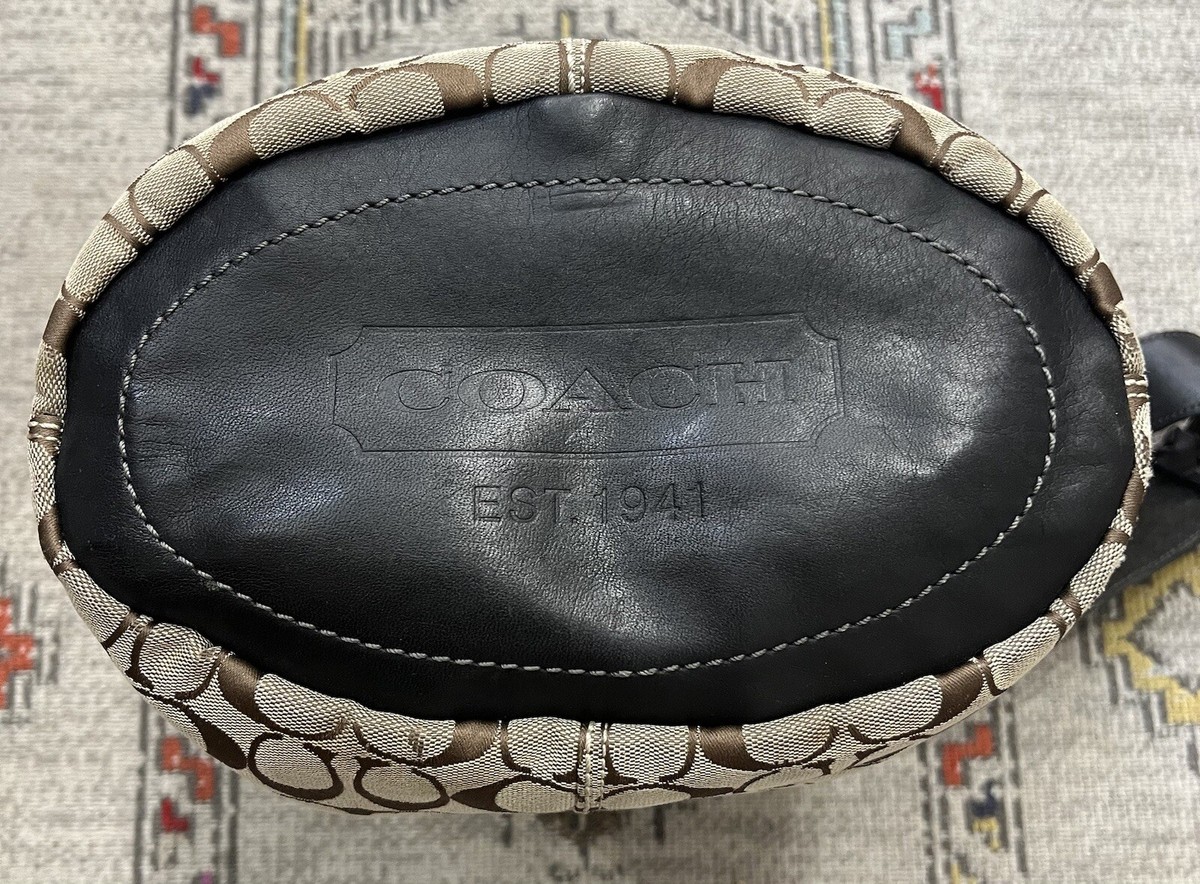 Coach Purse F0768-11438 BLEECKER Signature Series Leather Coach Purse F0768-11438 BLEECKER Signature Series Leather