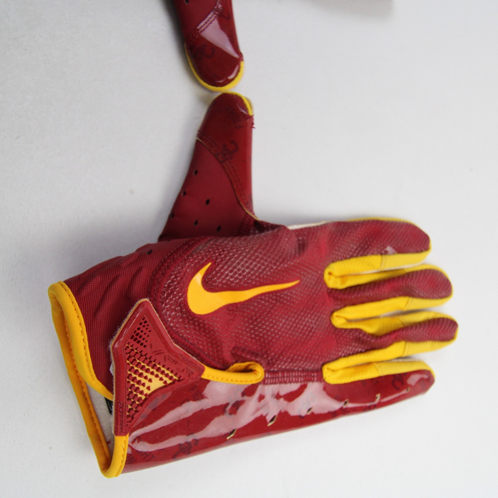USC Trojans Nike Vapor Jet Gloves - Receiver Men's Dark Red/Gold Used ...
