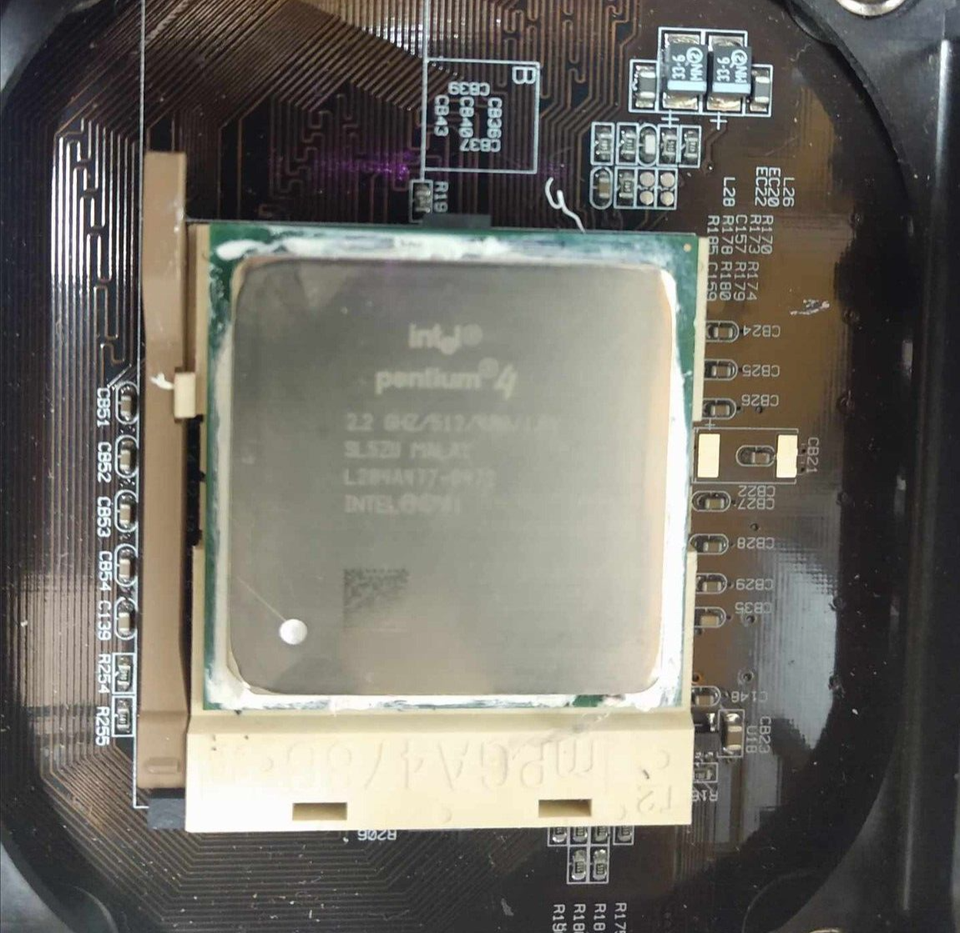 Rare SOYO Motherboard SY-P4I845PE 3x 256mb RAM, Pentium 4 CPU + IO ...