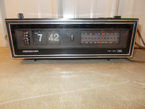 Vintage Sound esign Flip NUMBERS Clock AM/FM Radio Alarm FOR REPAIR | eBay