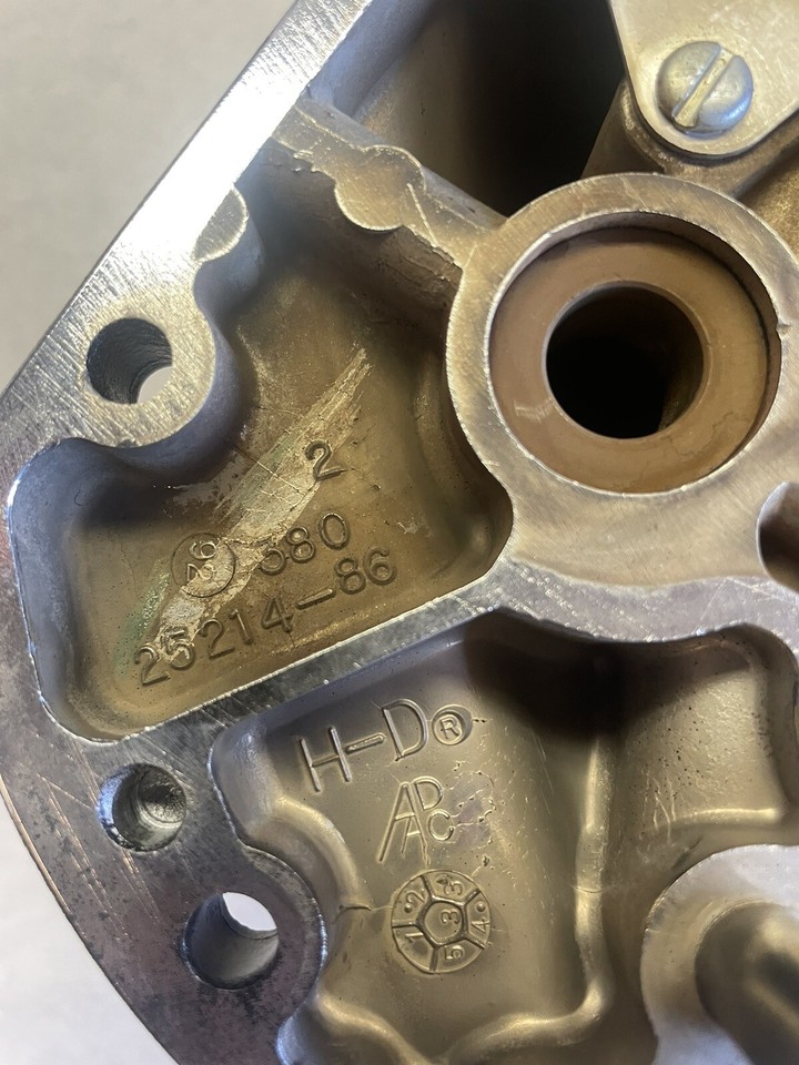 Harley Evo cam cover FXR FXRD Dyna FXRT FL Softail 25214-86 WRINKLE ...