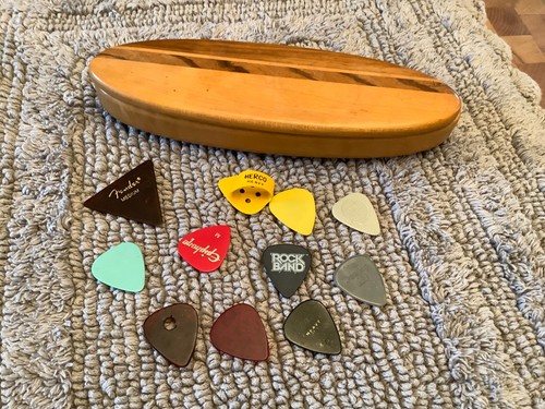 11 guitar picks and vintage teak box | eBay
