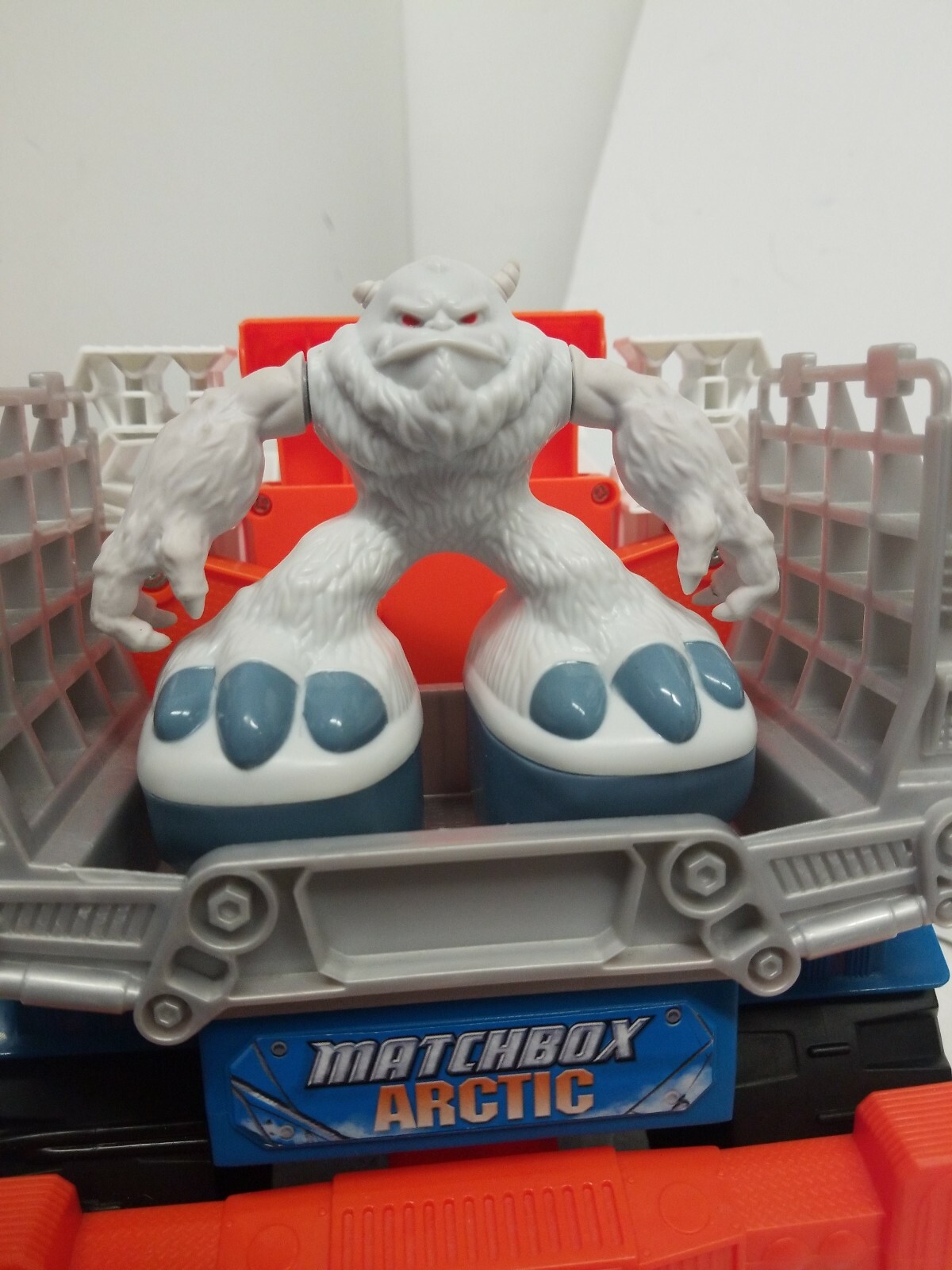 Matchbox Mega Rig Adventure Snow Monster Arctic Yeti snowman truck | eBay