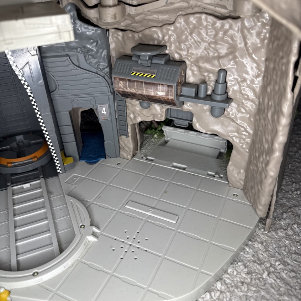 Thunderbirds Are Go Tracy Island 2015 Play Set & Vehicles Incomplete ...