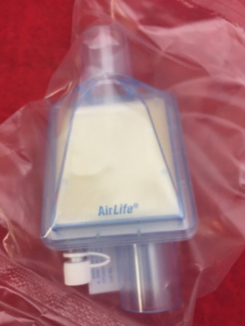 AirLife Adult Filtered Hygroscopic Condenser Humidifier HCH 003005 for ...