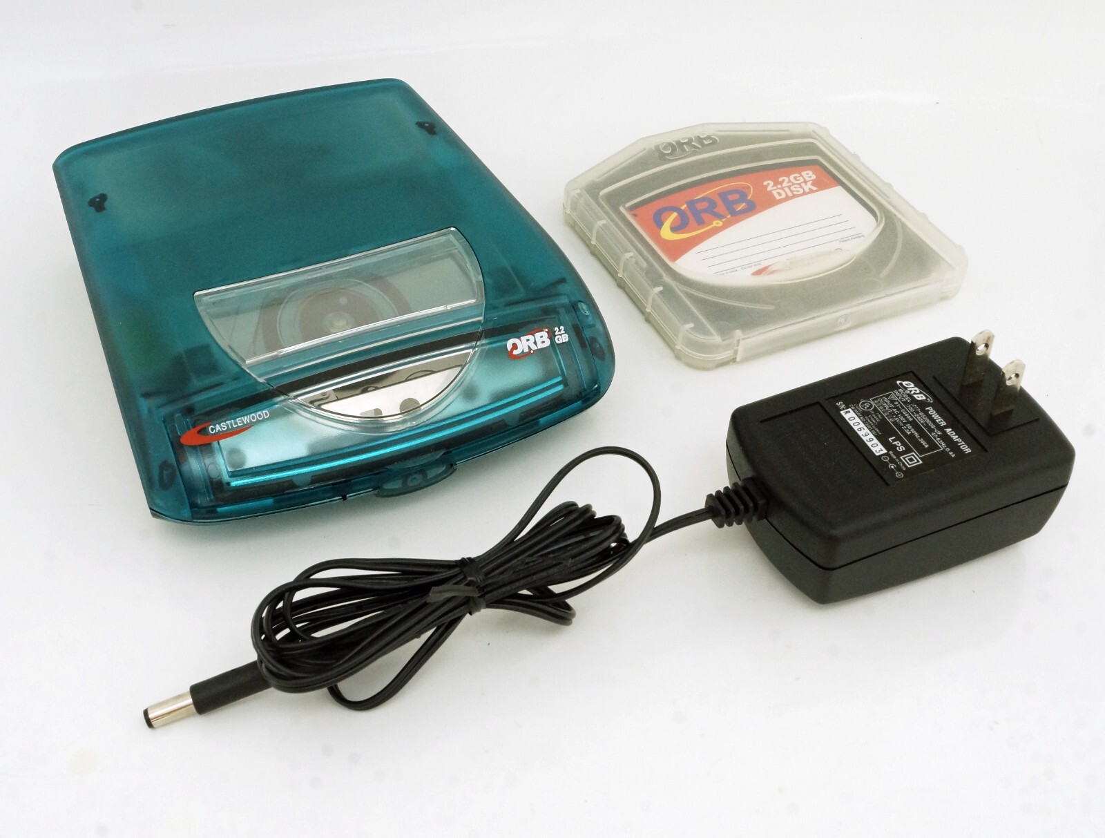 Castlewood ORB 2.2GB SCSI Disk Drive ORB2SE00 + 2.2GB Disk + ORB Power ...