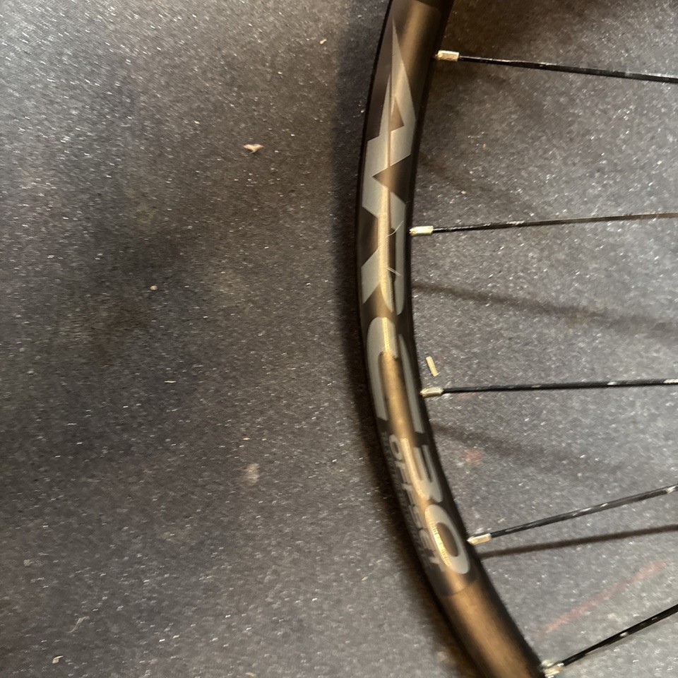 Race Face Arc 30 Offset Rear Wheel Thru Axle 142/12 27.5 | eBay