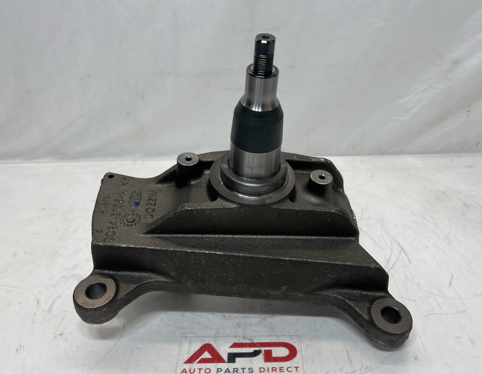 PO#6 OEM 05-26 Ford E250 E350 E450 RH Front Steering Knuckle Spindle ...