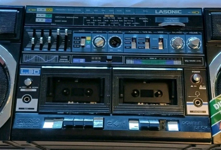 boombox Lasonic L30 un radioregistratore stereo vintage degli anni '80 ...