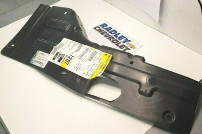 22998752 NEW GM OEM LEFT FRONT SPLASH SHIELD CHEVROLET CADILLAC B139 | eBay