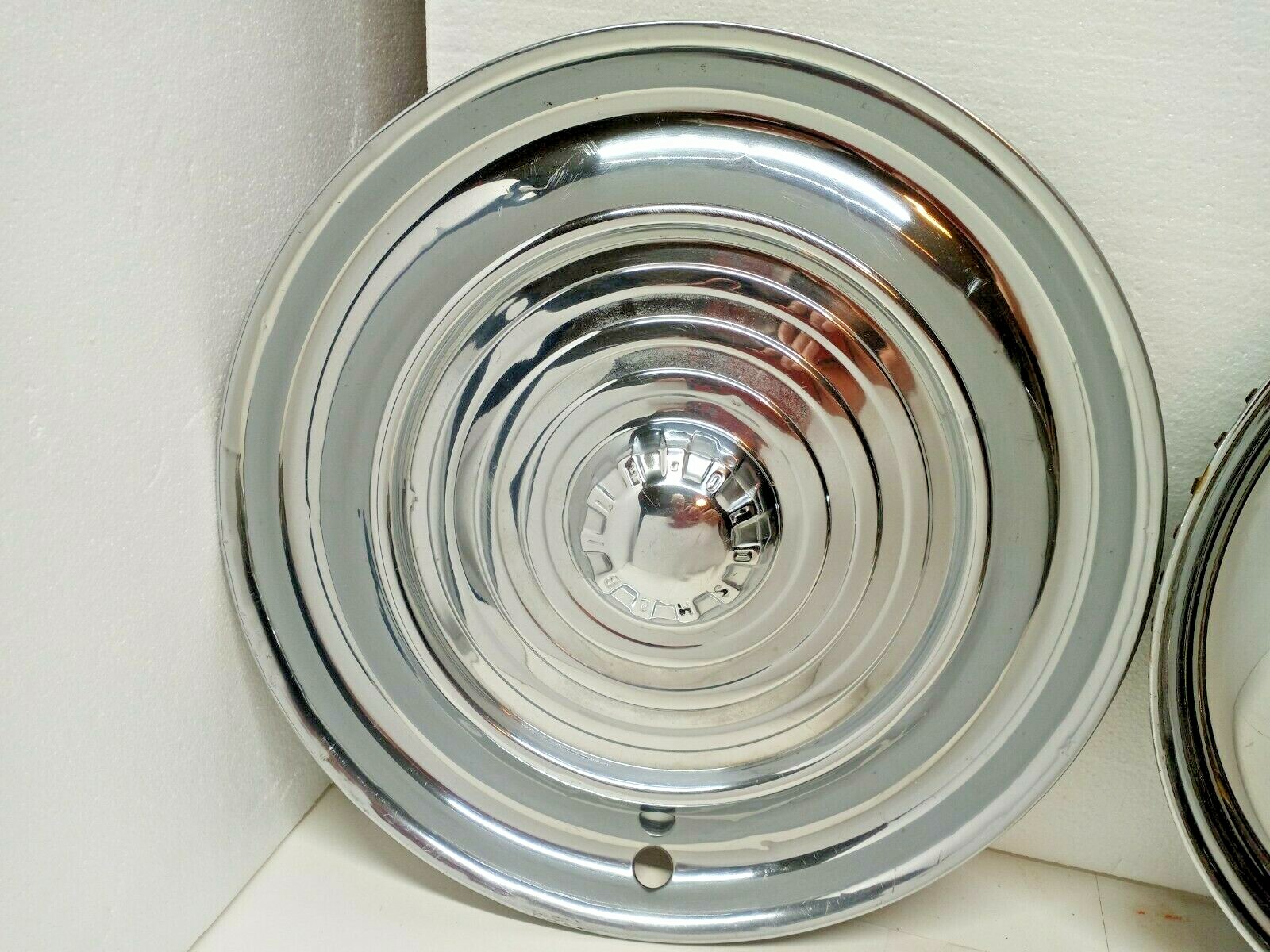 1956 OLDSMOBILE HUBCAP 15" 56 OLDS HUBCAPS | eBay