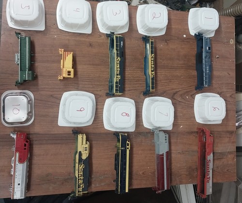 Bachmann Trains Ho Scale Model Train Santa Fe Diesel Locomotive Shell ...