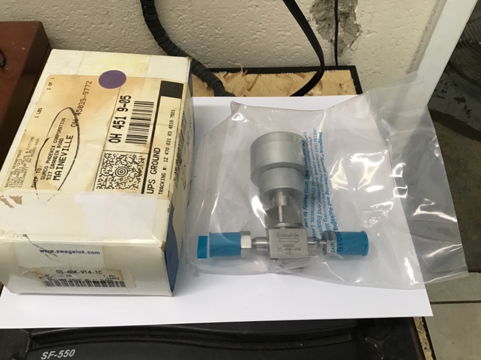 Swagelok SS-4BK-V14-1C Bellows Valve SC-11 Clean Qty 1 | eBay