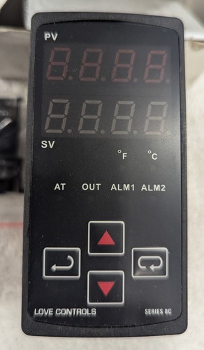 1 LOVE CONTROLS TEMPERATURE CONTROLLER Model 8C-3 110-230 Vac Input ...