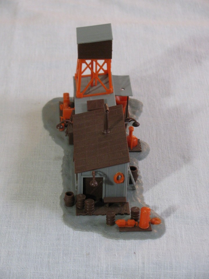 Vtg Revell HO Scale Built-Up Sand & Pump House Kit | eBay
