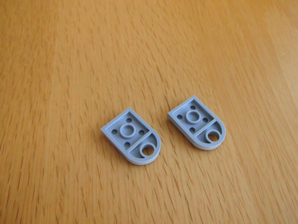 Lego 2 x 3176 Plate 3 x 2 with Hole Medium Stone (Light Bluish Gray ...