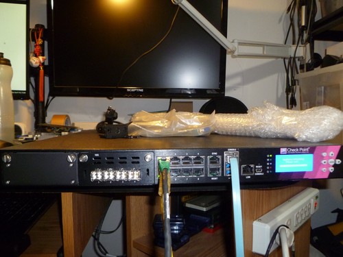 Checkpoint PL-30 5800 Firewall Security Appliance/4x10 gig/8x1 gig ...