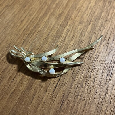 🌺 Vintage Estate Gold Tone Signed Brooks Pearl Brooch Pin | eBay