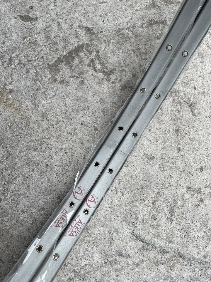 2 Vintage NOS ALESA 700c Grey Rims Bike Bicycle 32 H | eBay